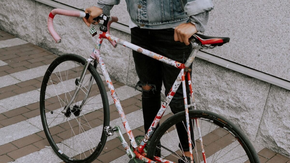 Can You Use A Road Bike Frame For A Fixie - Bikinguniverse